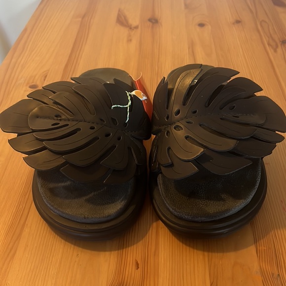 FARM Rio | Shoes | Farm Rio Monstera Sandals Nwt | Poshmark